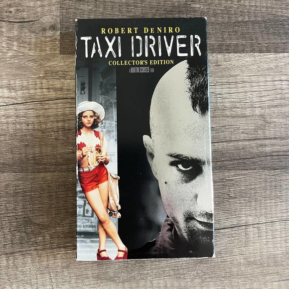 Columbia Pictures | Other | Taxi Driver Robert De Niro Vhs Collectors ...